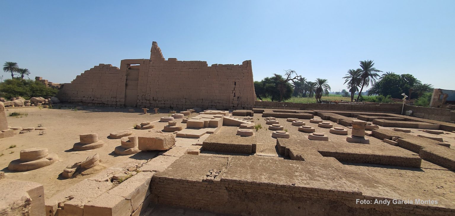 Templo de millones de años de Ramses II. Ramesseum - Amigos de la ...